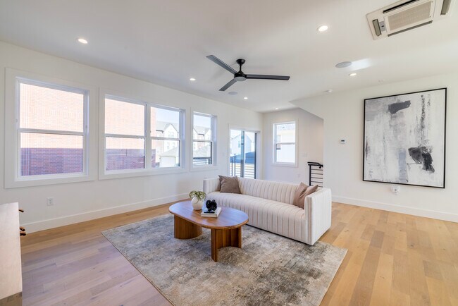 7C Townhomes - 337-339 SW Sweetspire Ct Bentonville AR 72712 ...