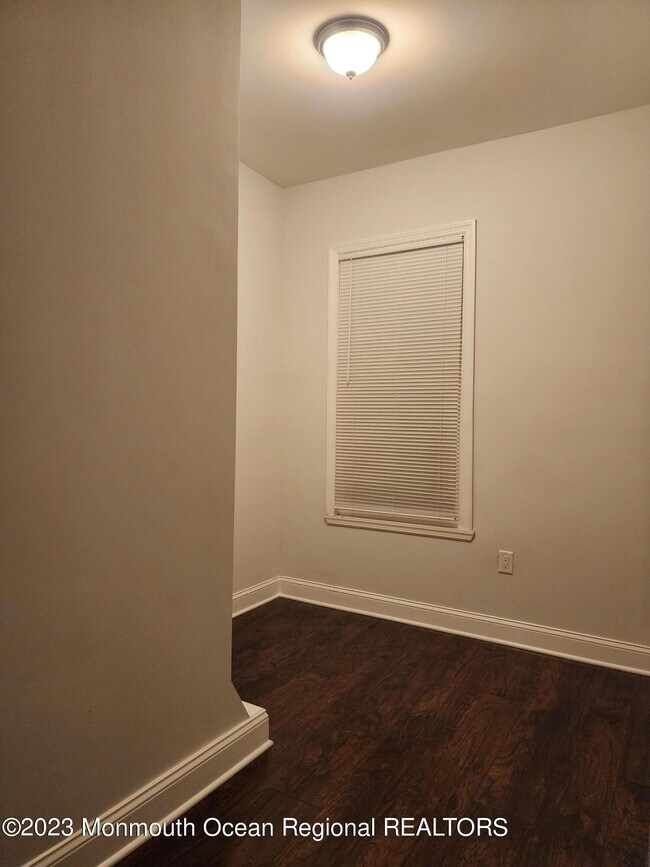 8 Aspen Pl - 8 Aspen Pl Passaic NJ 07055 | Apartment Finder