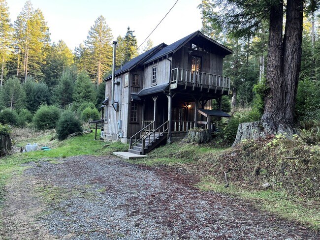 4548 & 4576 Greenwood Heights [PRM: He... - 4548-4576 Greenwood Heights ...