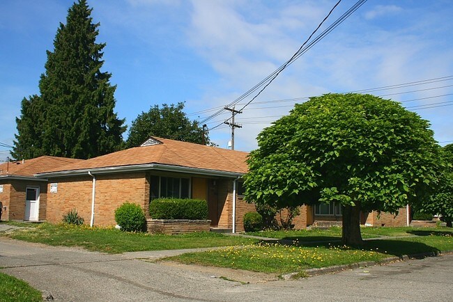 South Park Fourplex - 1051 S Sullivan St Seattle WA 98108 | Apartment ...