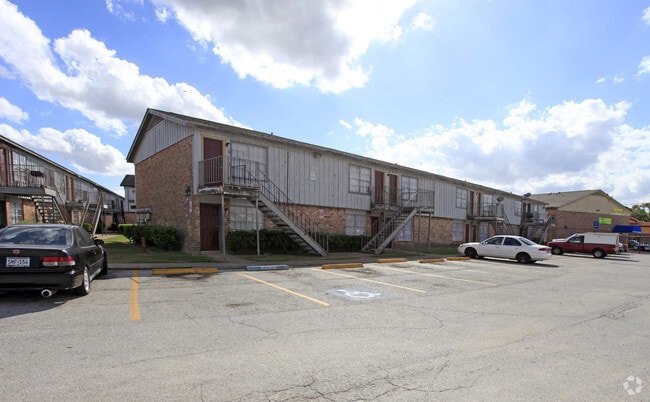 Quail Meadows Apartments - 10201 Telephone Rd Houston TX 77075 ...