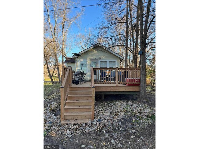 253 Peninsula Rd - 253 Peninsula Rd Medicine Lake MN 55441 | Apartment ...