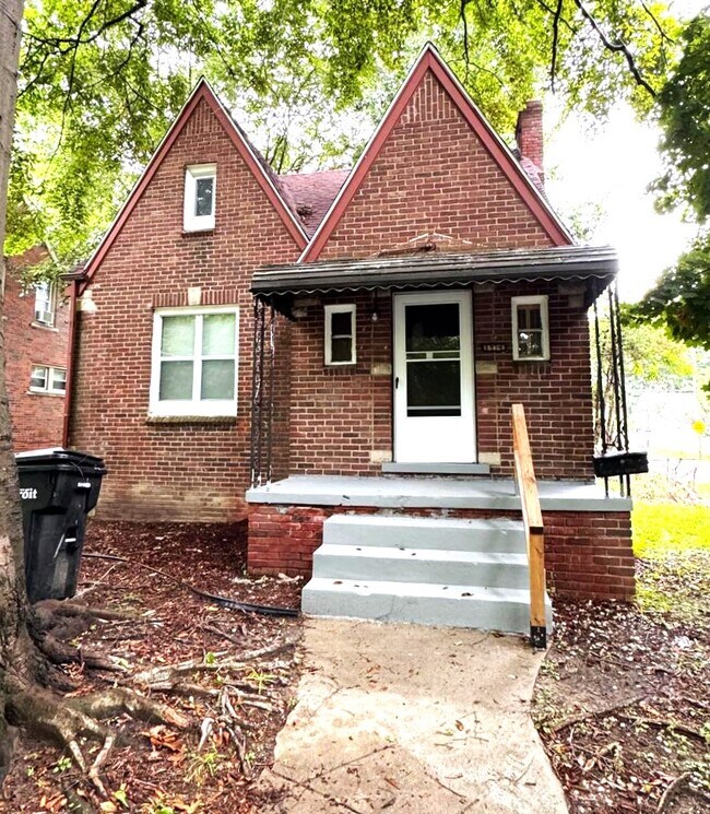 18404 Salem - 18404 Salem Detroit MI 48219 | Apartment Finder