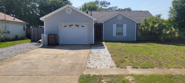 2137 Estate Cir - 2137 Estate Cir Navarre FL 32566 | Apartment Finder