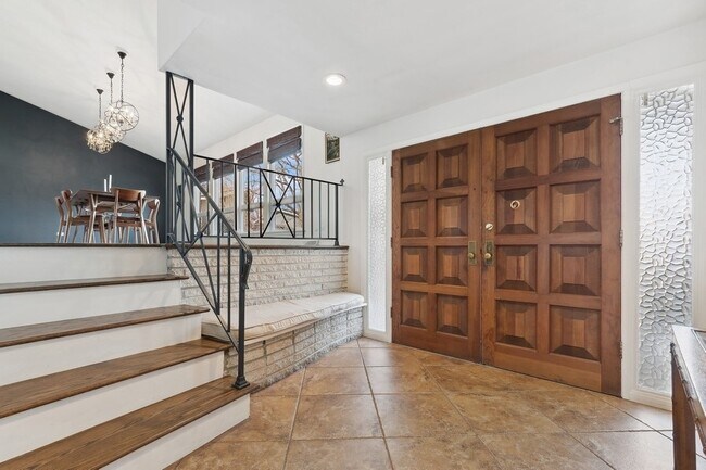 1240 Eaton Ct - 1240 Eaton Ct Highland Park IL 60035 | Apartment Finder