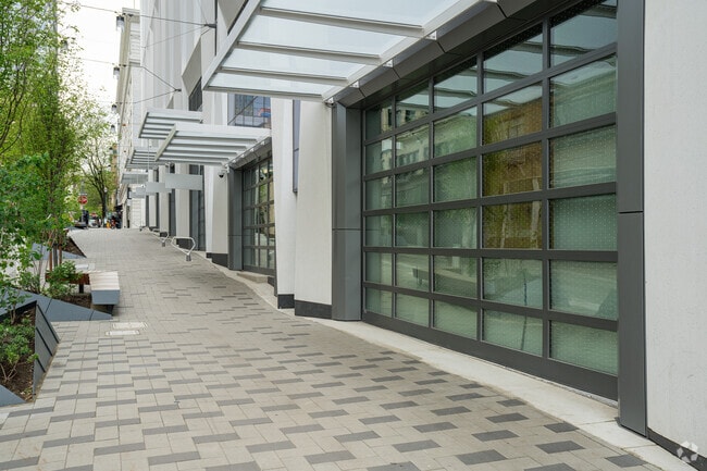 Block 216 - 900-936 SW Washington St Portland OR 97205 | Apartment Finder