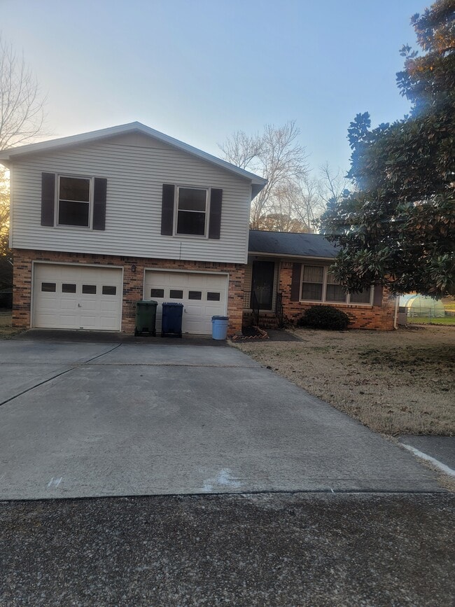 2007 Stapp Dr NE - 2007 Stapp Dr NE Huntsville AL 35811 | Apartment Finder