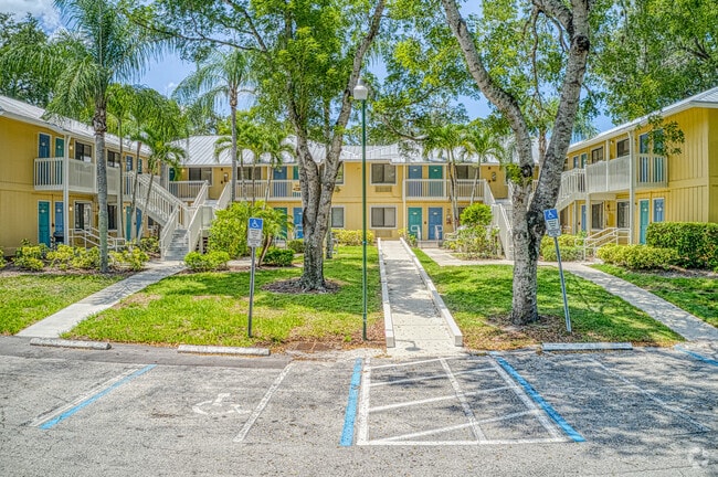 Naples 701 - 3531 Plantation Way Naples FL 34112 | Apartment Finder