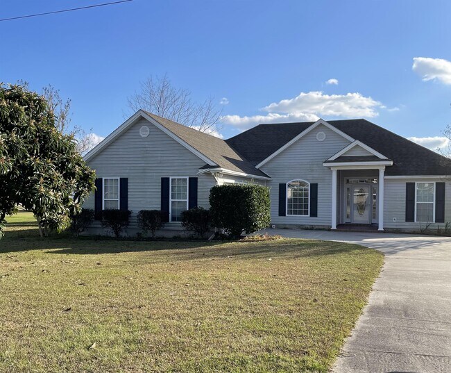 9 Mary Carter Ln - 9 Mary Carter Ln Ray City GA 31645 | Apartment Finder