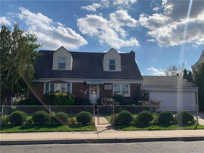 1299 World Ave - 1299 World Ave Elmont NY 11003 | Apartment Finder