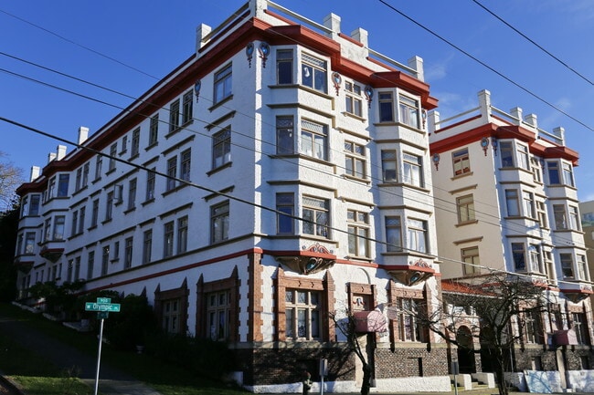 Chelsea Place - 620 W Olympic Pl Seattle WA 98119 | Apartment Finder
