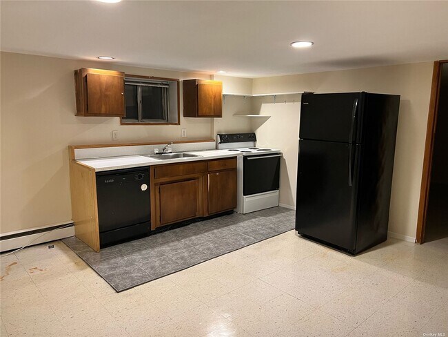 10 Otsego Ave - 10 Otsego Ave Dix Hills NY 11746 | Apartment Finder