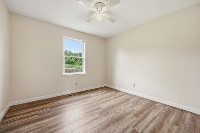 3 Bed 2 bath Brick with Two Ponds! - 763 Tingen Rd Broadway NC 27505 ...