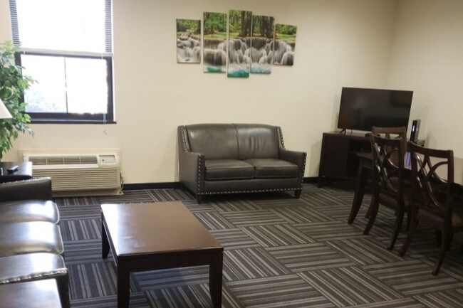 Diamond Square Apartments - 80 Bureau Dr Gaithersburg MD 20878 ...