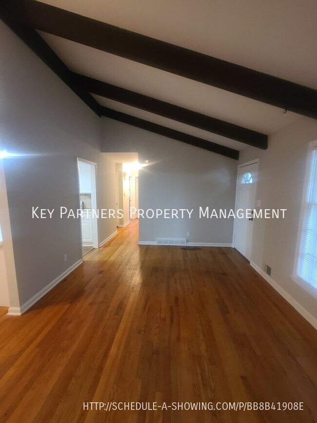 7115 Larsen - Cute Ranch! - 7115 Larsen Ln Shawnee KS 66203 | Apartment ...