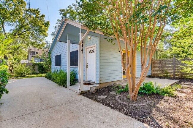 Harris - 714 Harris Ave Austin TX 78705 | Apartment Finder