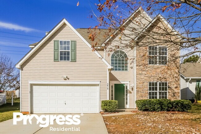 5810 Falls Ridge Ln - 5810 Falls Ridge Ln Charlotte NC 28269 ...