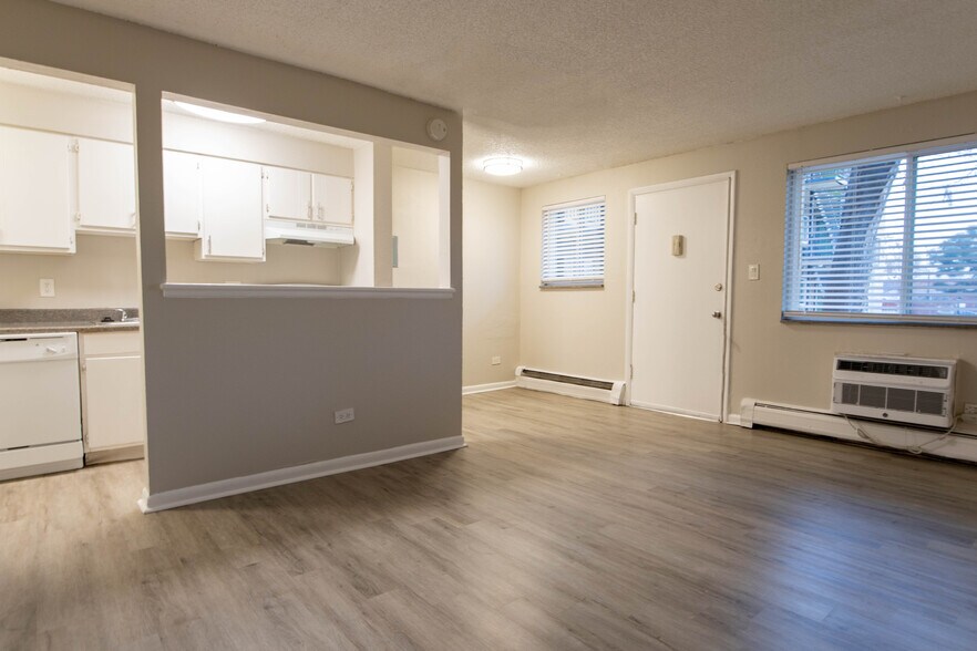 Parkside at Lowry - 1000 Dayton St Aurora CO 80010 | Apartment Finder