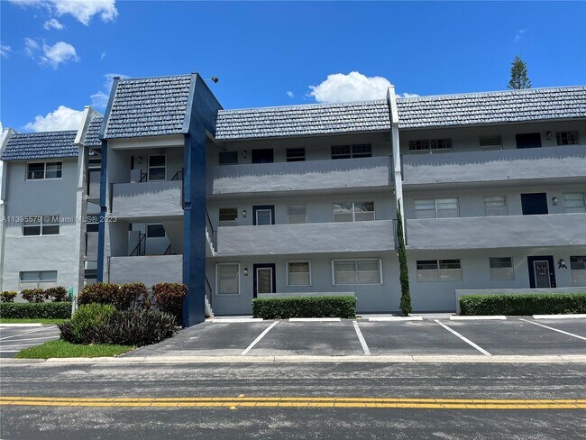 7797 Golf Cir Dr - 7797 Golf Cir Dr Margate FL 33063 | Apartment Finder