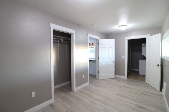 Wagon Wheel Mobile Home Park - 2920 Heller Rd - 2920 Heller St Oak ...