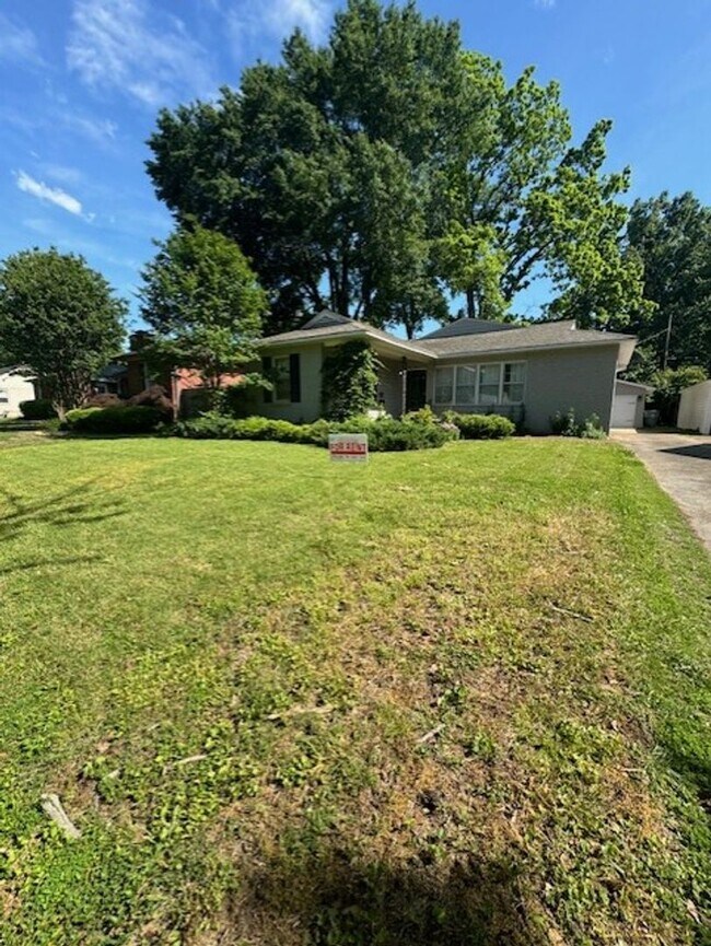 Move in ready Home in High Point Terrace - 3625 Kenwood Ave Memphis TN ...