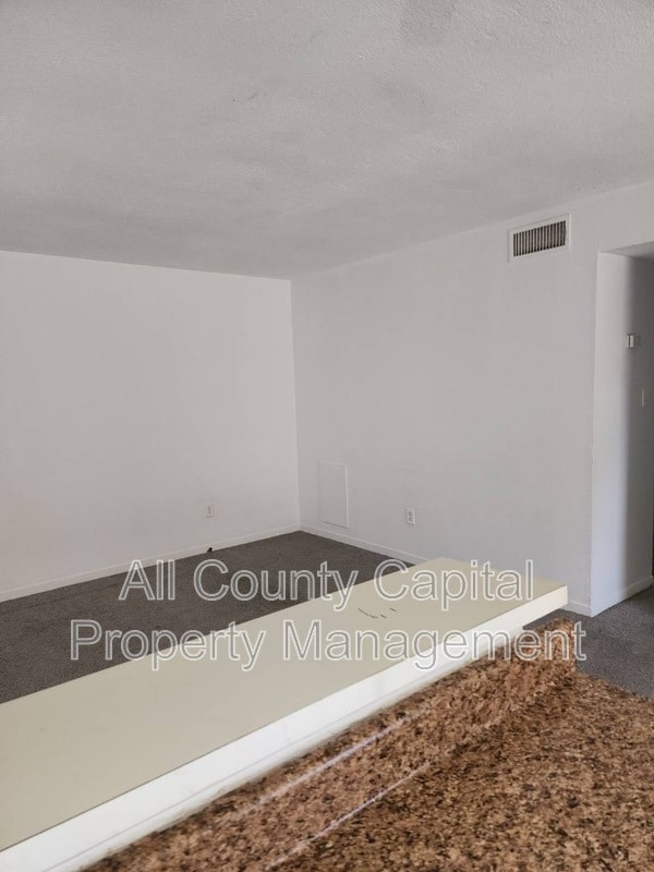 1105 Westwood Ln - 1105 Westwood Ln Giddings TX 78942 | Apartment Finder