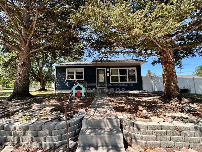 Spacious 3 Bed, 2 Bath Home - 424 30th St S Great Falls MT 59405 ...