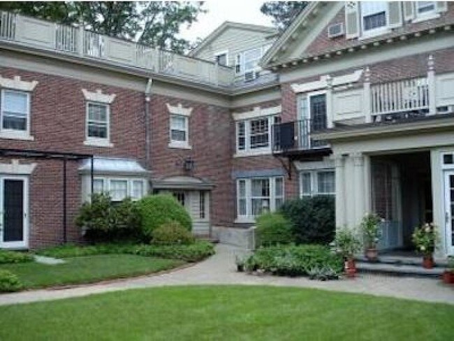 Stately Brick Complex - 375 Lloyd Ave Providence RI 02906 | Apartment ...