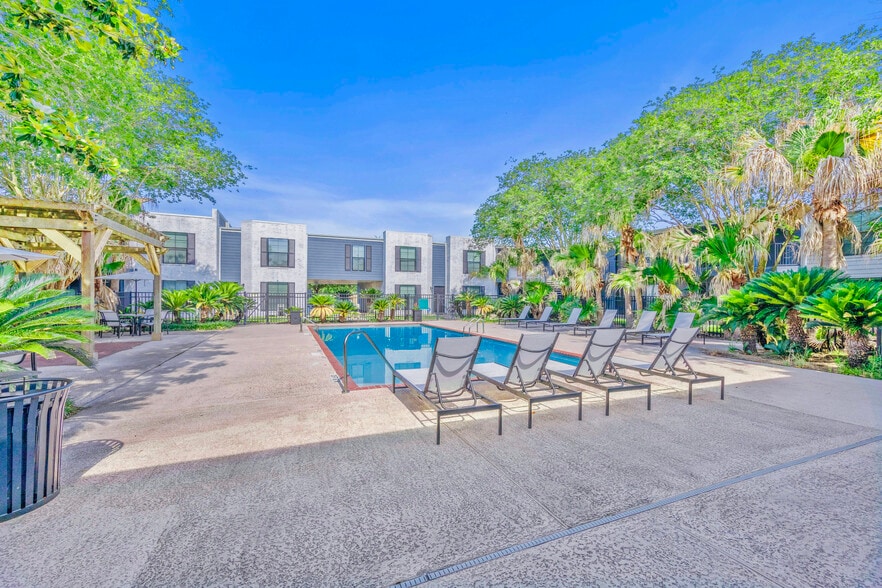 Prien Lake Reserve - 2700 Ernest St Lake Charles LA 70601 | Apartment ...