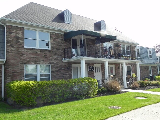 1330 Maple Rd - 1330 Maple Rd Buffalo NY 14221 | Apartment Finder