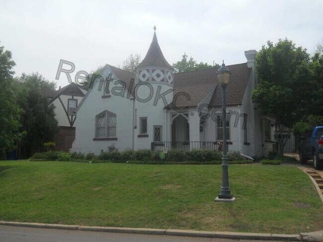 Historic Home Overlooking Edgemere Park - 406 NW 35th St Oklahoma City ...