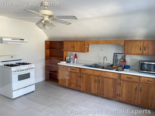 Teele Square - Large 1BR w/ Parking - 43 Curtis St Somerville MA 02144 ...