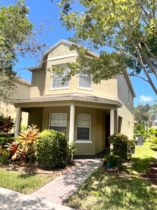 2033 SE Avon Park Dr - 2033 SE Avon Park Dr Port Saint Lucie FL 32952 ...