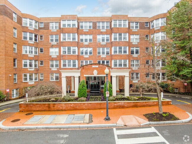 Gateway Georgetown Condos - 2500 Q St NW Washington DC 20007 ...