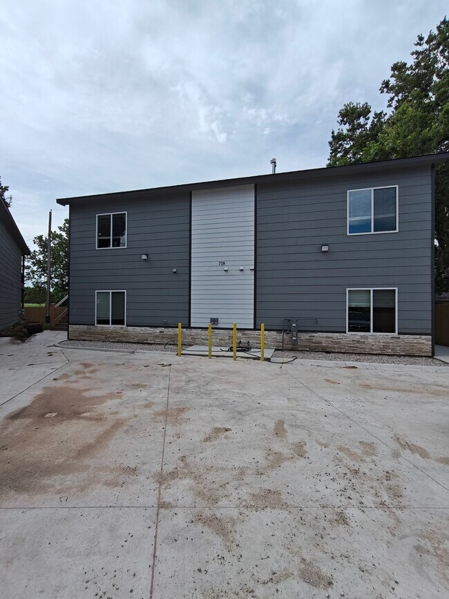 718 S Laclede Ct - 718 S Laclede Ct Wichita KS 67213 | Apartment Finder