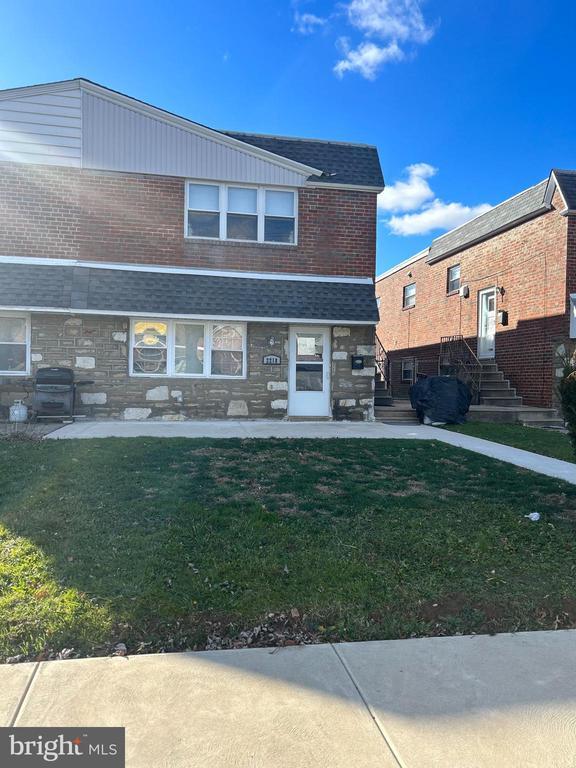 2218 Strahle St - 2218 Strahle St Philadelphia PA 19152 | Apartment Finder
