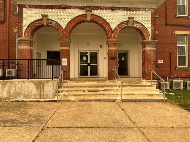 811 Northampton St - 811 Northampton St Easton PA 18042 | Apartment Finder