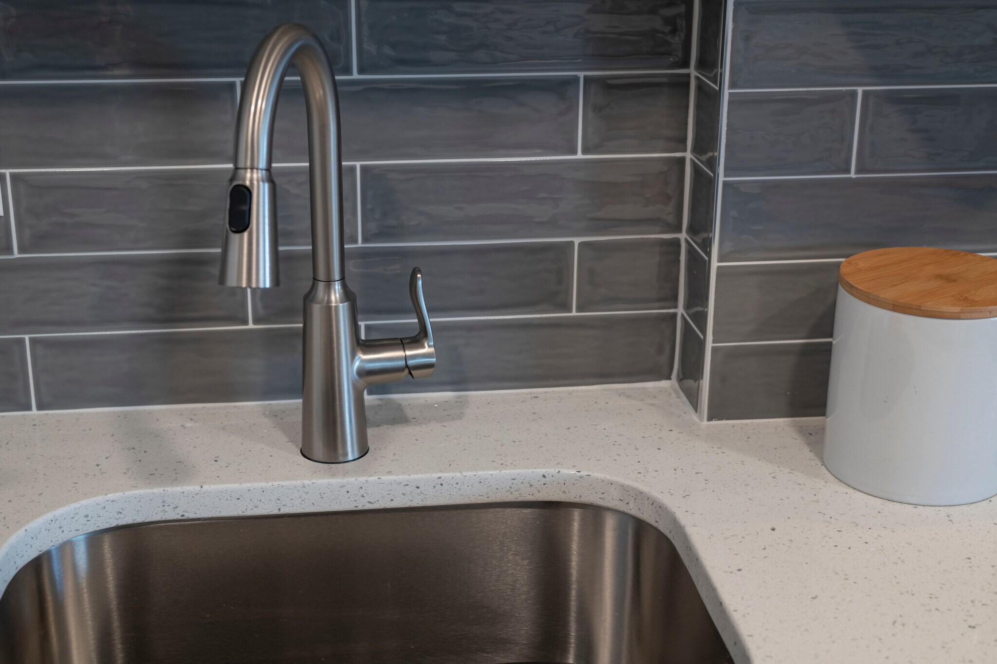 Ruxton Towers - 8415 Bellona Ln Towson MD 21204 | Apartment Finder