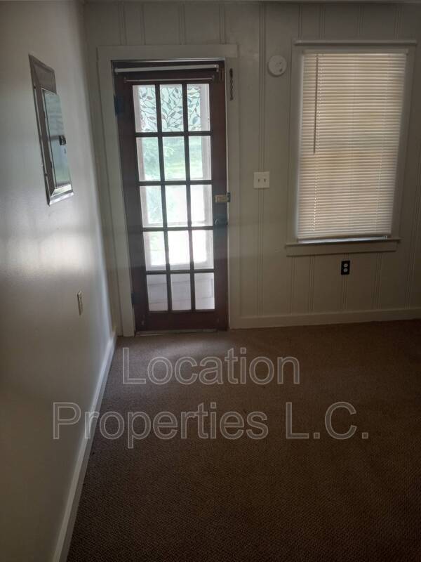 121 W 14th St - 121 W 14th St Lawrence KS 66044 | Apartment Finder