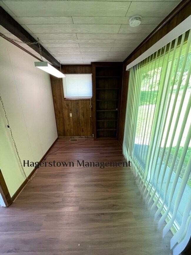 Single Family Home in Big Pool - 12908 Pecktonville Rd Big Pool MD ...