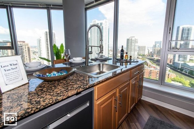 2 bedroom in Chicago IL 60606 - 365 N Canal St Chicago IL 60606 ...