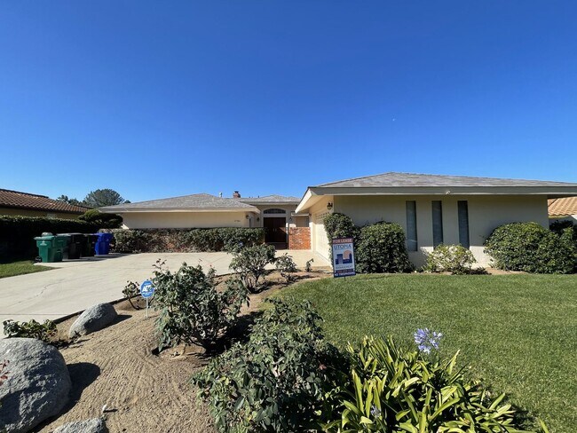 Beautiful Ranch Style House in Rancho Bern... - 17784 Via Gracia San ...
