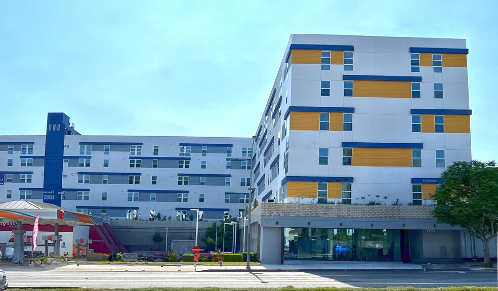 Elle at Westchester - 8521 S Sepulveda Blvd Los Angeles CA 90045 | Apartment Finder