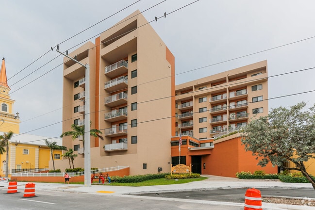 Riverside Apartments - 950 SW 1st St Miami FL 33130 | Apartment Finder
