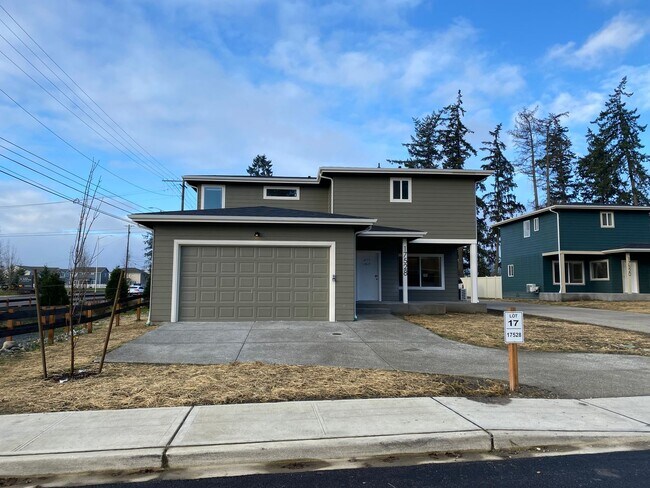 10 Fully Fenced New Construction Houses Av... - 17528 29th Ave E Tacoma ...