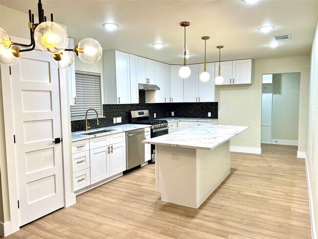 11708 Shoshone Dr - 11708 Shoshone Dr Austin TX 78759 | Apartment Finder