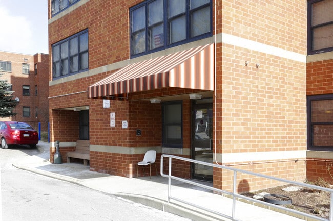 Carrick Regency - 2129 Brownsville Rd Pittsburgh PA 15210 | Apartment ...