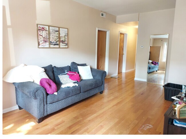 2711 S Princeton Ave - 2711 S Princeton Ave Chicago IL 60616 ...