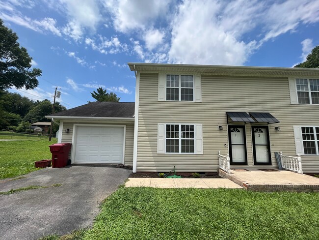 701 Swadley Rd - 701 Swadley Rd Johnson City TN 37601 | Apartment Finder