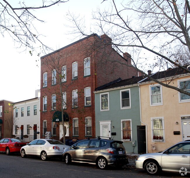 The Yates Building - 424 Ridge St NW Washington DC 20001 | Apartment Finder